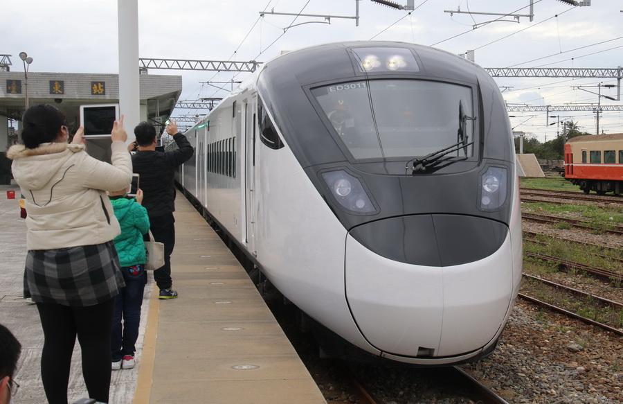 EMU3000城際列車臺東首航 東部春節運輸量能提成13% 未來可達40% | 新頭條-TheHubNews