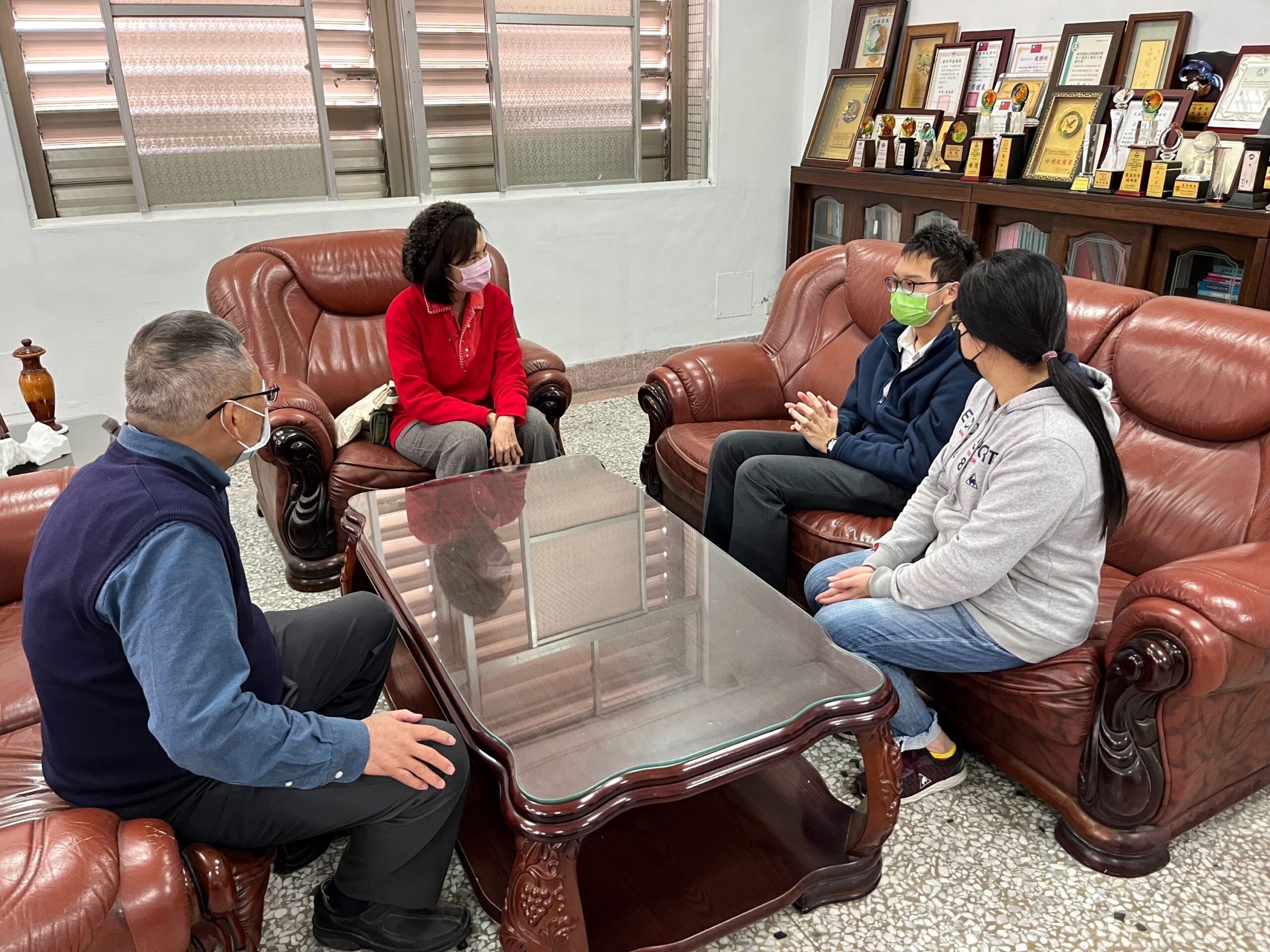 四維高中廖漢軒大學學測56級分花蓮私校榜首 董事長黃淑怡頒贈獎勵金鼓勵 – GOTHE